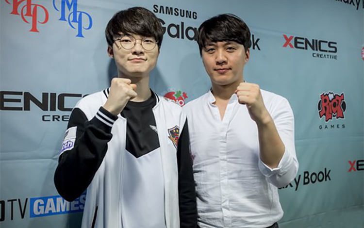 "Thầy cũ" của Faker xuất hiện trong đội hình Dota 2 của T1 | Mạng xã ...