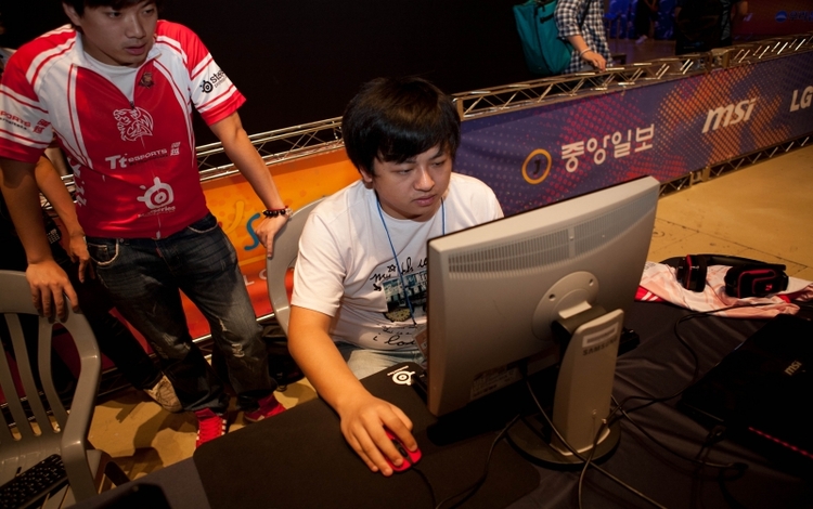 RyK trở thành HLV tạm thời của Tyloo tại IEM Bắc Kinh | Mạng xã hội eSports số 1 Việt Nam